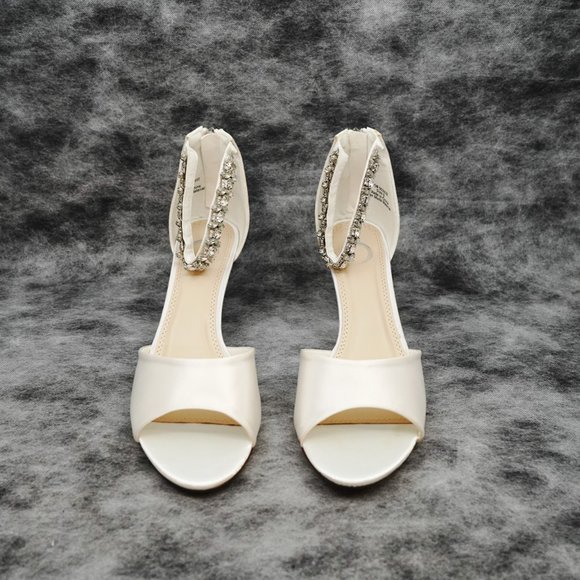 Journee Collection | Shoes | Journee Collection Connor Wedge 9 | Poshmark